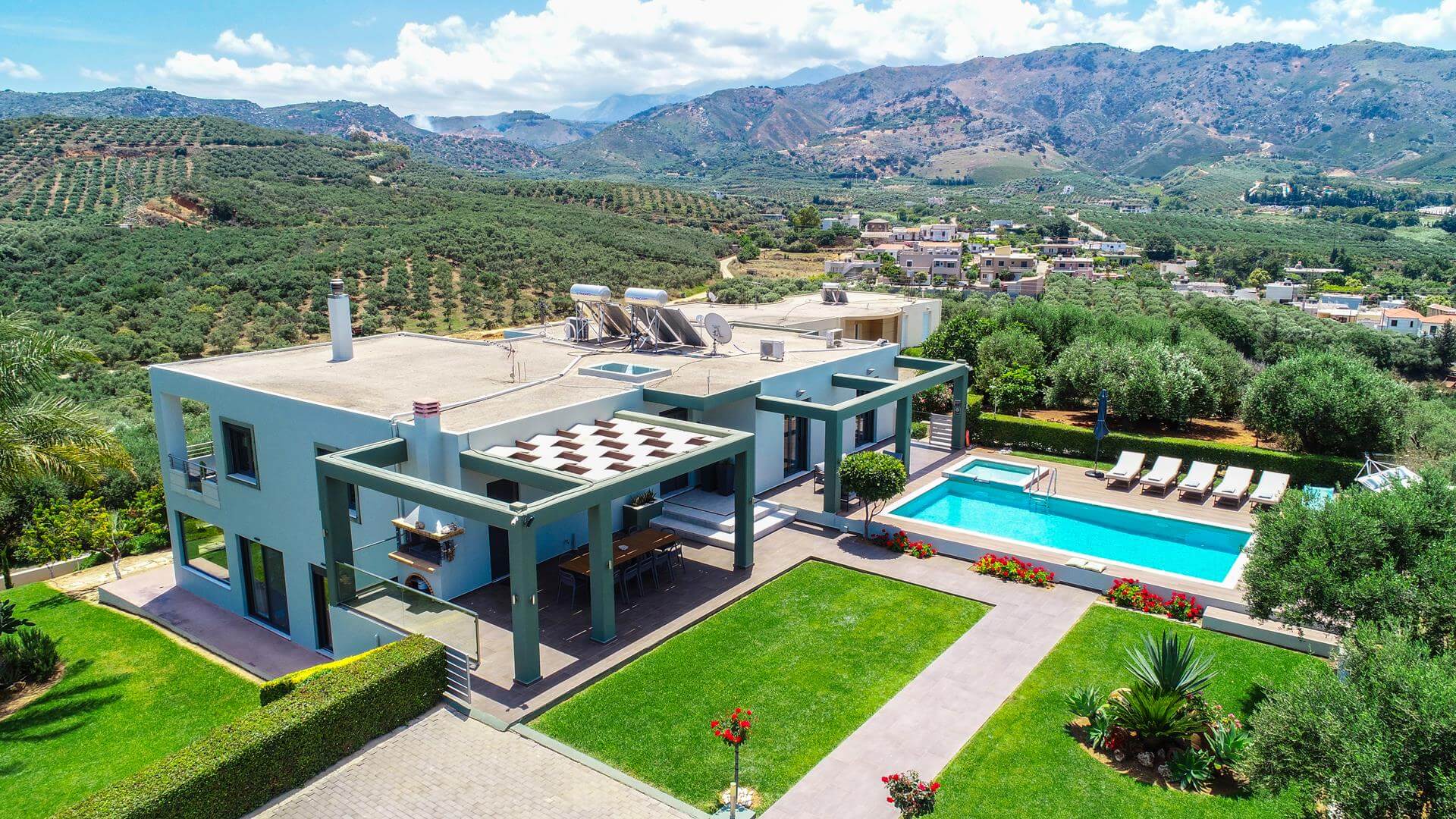 Mythic Olive Villa auf Kreta mit privatem Pool buchen - VILLTRAVEL ...