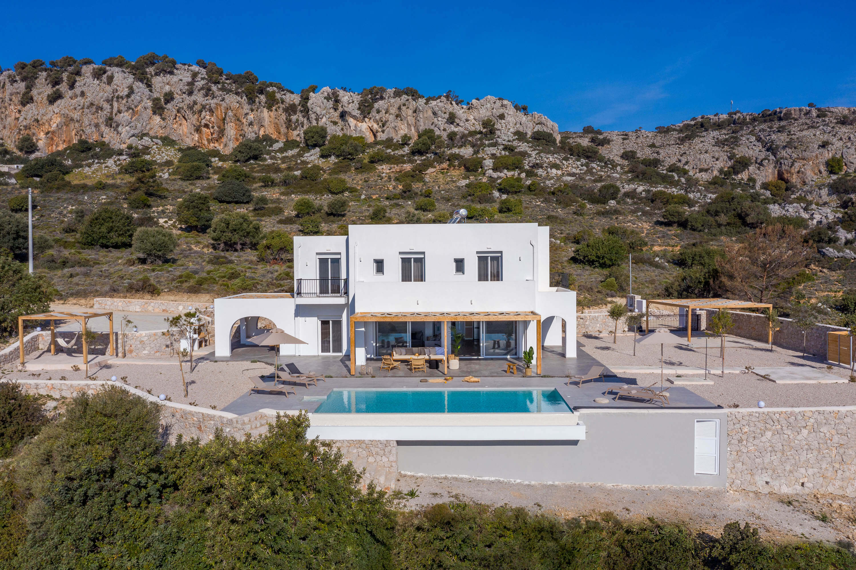 Nora Villa auf Rhodos mit privatem Pool buchen - VILLTRAVEL - Exklusive ...